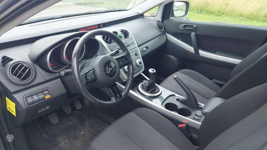 Pelēks Mazda CX-7 2008 Klaipėda, ar dzinēja tilpumu 2.26 L un nobraukumu 87 tūkst. km par 3999 €, foto 6 vietnē AUTOMOTO.COM.LV