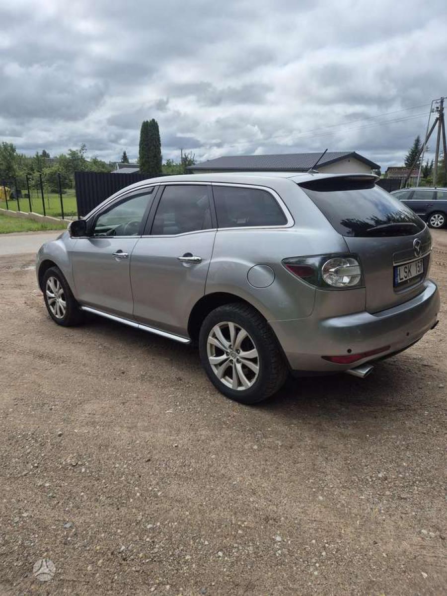 Grey Mazda CX-7 2010 in Vilnius, with an engine capacity of 2.18 L and mileage of 241 thousand km for 4100 €, photo 1 on AUTOMOTO.COM.LV