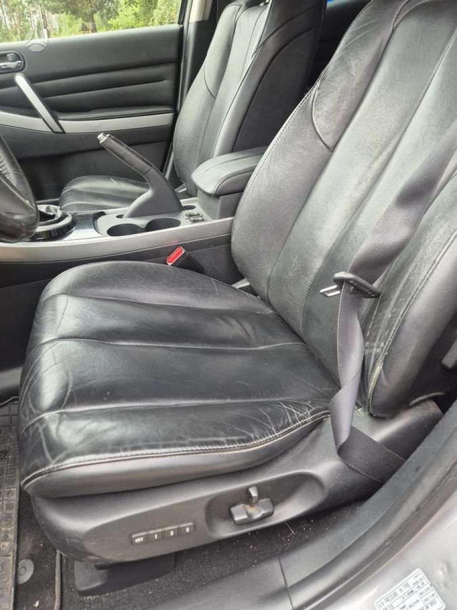 Grey Mazda CX-7 2010 in Vilnius, with an engine capacity of 2.18 L and mileage of 241 thousand km for 4100 €, photo 17 on AUTOMOTO.COM.LV