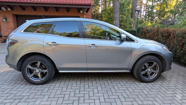 Grey Mazda CX-7 2010 in Kaunas, with an engine capacity of 2.18 L and mileage of 295 thousand km for 3200 €, photo 7 on AUTOMOTO.COM.LV