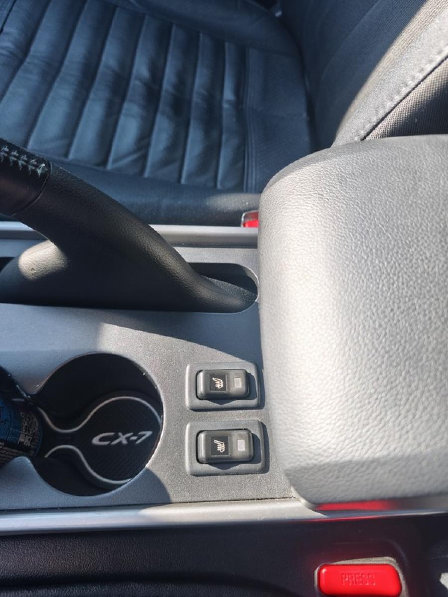 Mazda CX-7 2010 Tartu, ar dzinēja tilpumu 2.20 L un nobraukumu 204 tūkst. km par 4800 €, foto 26 vietnē AUTOMOTO.COM.LV