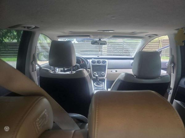 White Mazda CX-7 2007 in Vilnius, with an engine capacity of 2.30 L and mileage of 270 thousand km for 3000 €, photo 9 on AUTOMOTO.COM.LV