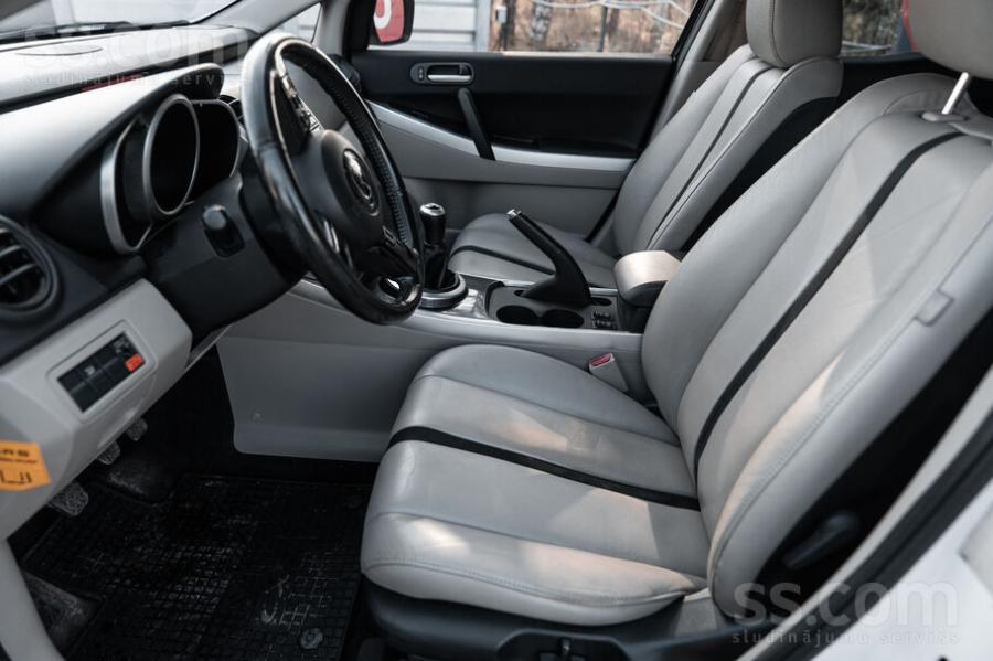 Balts Mazda CX-7 2008 Rīga, ar dzinēja tilpumu 2.20 L un nobraukumu 184 tūkst. km par 3700 €, foto 6 vietnē AUTOMOTO.COM.LV