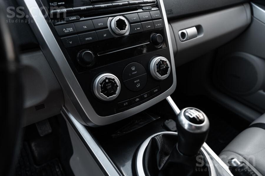 Balts Mazda CX-7 2008 Rīga, ar dzinēja tilpumu 2.20 L un nobraukumu 184 tūkst. km par 3700 €, foto 12 vietnē AUTOMOTO.COM.LV