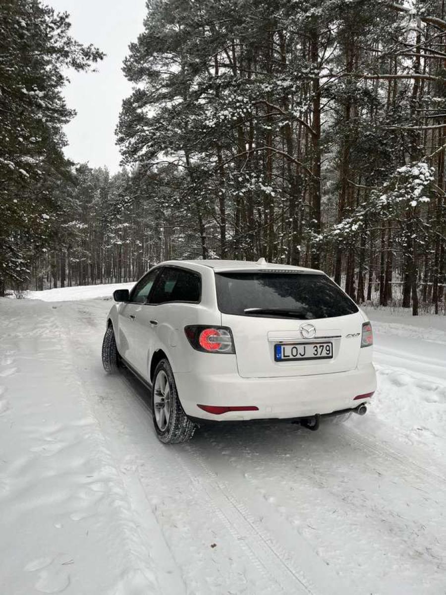 Balts Mazda CX-7 2010 Radviliškis, ar dzinēja tilpumu 2.18 L un nobraukumu 201 tūkst. km par 5100 €, foto 4 vietnē AUTOMOTO.COM.LV