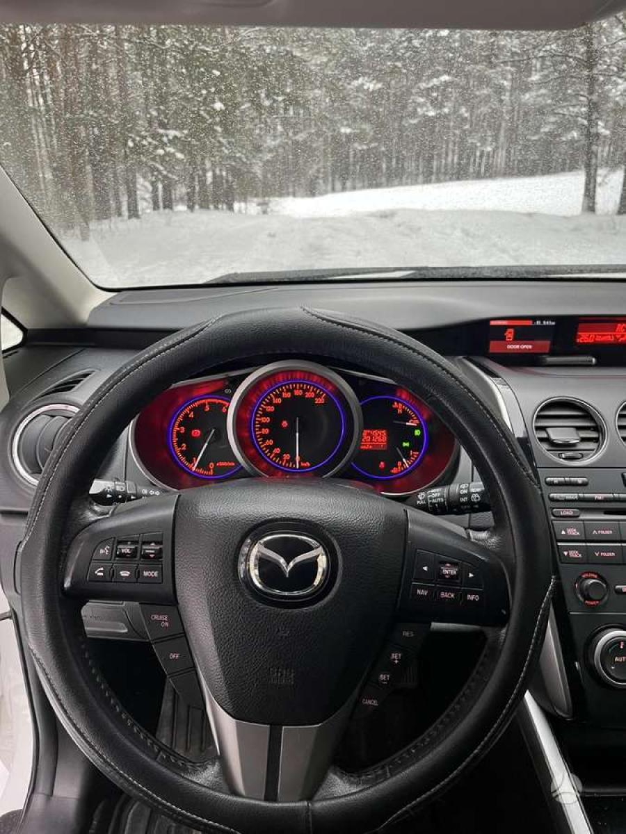 Balts Mazda CX-7 2010 Radviliškis, ar dzinēja tilpumu 2.18 L un nobraukumu 201 tūkst. km par 5100 €, foto 10 vietnē AUTOMOTO.COM.LV