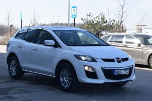 White Mazda CX-7 2010 in Vilnius, with an engine capacity of 2.20 L and mileage of 237 thousand km for 5650 €, photo 4 on AUTOMOTO.COM.LV
