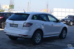 White Mazda CX-7 2010 in Vilnius, with an engine capacity of 2.20 L and mileage of 237 thousand km for 5650 €, photo 5 on AUTOMOTO.COM.LV