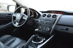 White Mazda CX-7 2010 in Vilnius, with an engine capacity of 2.20 L and mileage of 237 thousand km for 5650 €, photo 14 on AUTOMOTO.COM.LV
