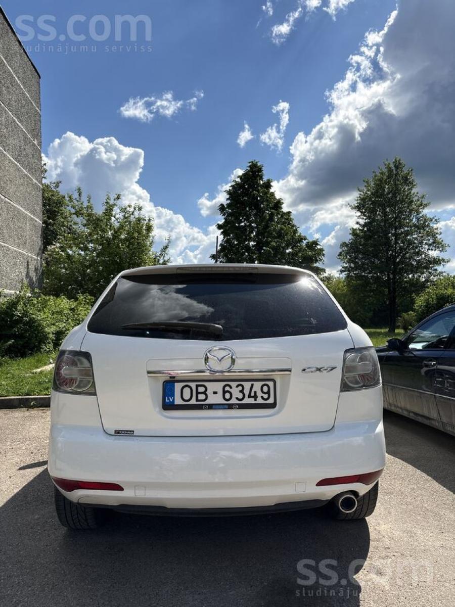 Balts Mazda CX-7 2010 Daugavpils, ar dzinēja tilpumu 2.20 L un nobraukumu 196 tūkst. km par 5200 €, foto 4 vietnē AUTOMOTO.COM.LV