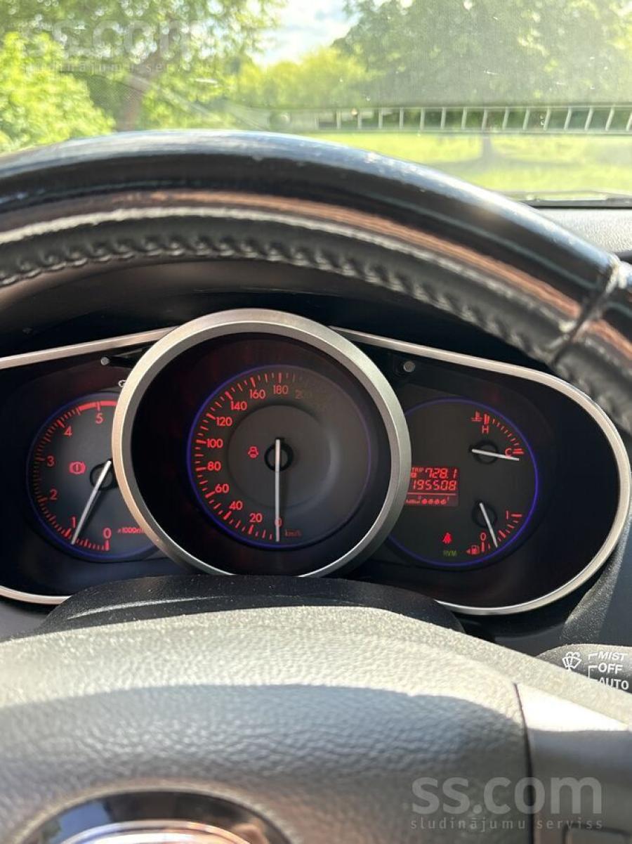 Balts Mazda CX-7 2010 Daugavpils, ar dzinēja tilpumu 2.20 L un nobraukumu 196 tūkst. km par 5200 €, foto 11 vietnē AUTOMOTO.COM.LV