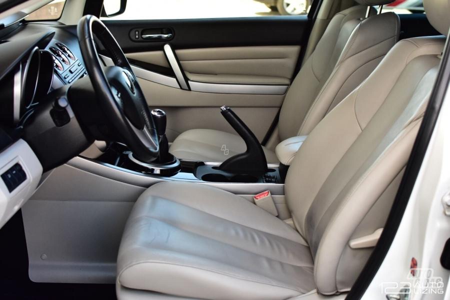 White Mazda CX-7 2011 in Kretinga, with an engine capacity of 2.20 L and mileage of 278 thousand km for 4999 €, photo 15 on AUTOMOTO.COM.LV