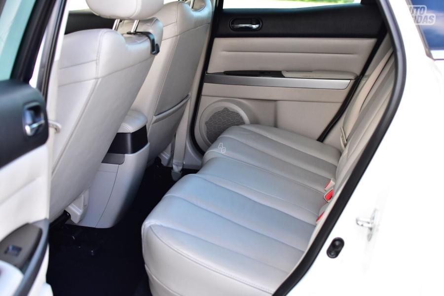 White Mazda CX-7 2011 in Kretinga, with an engine capacity of 2.20 L and mileage of 278 thousand km for 4999 €, photo 17 on AUTOMOTO.COM.LV