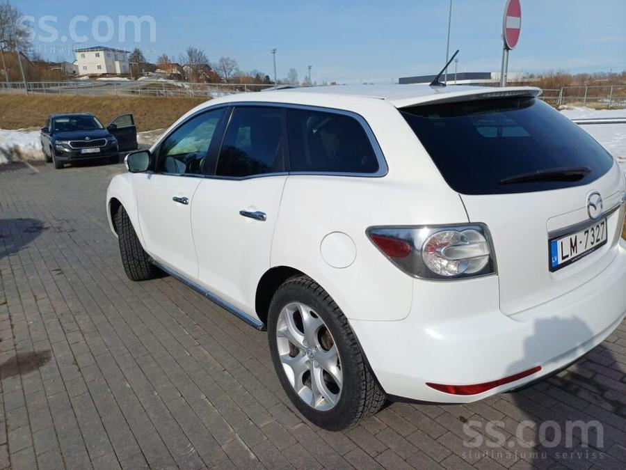 Balts Mazda CX-7 2011 Rēzekne, ar dzinēja tilpumu 2.20 L un nobraukumu 0 tūkst. km par 6500 €, foto 5 vietnē AUTOMOTO.COM.LV