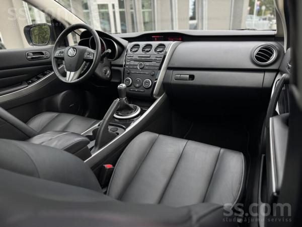 White Mazda CX-7 2011 in Jurmala, with an engine capacity of 2.20 L and mileage of 224 thousand km for 4990 €, photo 8 on AUTOMOTO.COM.LV