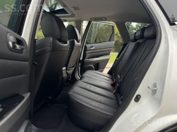 White Mazda CX-7 2011 in Jurmala, with an engine capacity of 2.20 L and mileage of 224 thousand km for 4990 €, photo 10 on AUTOMOTO.COM.LV
