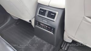 Sarkans Mazda CX-80 2025 Tartu, ar dzinēja tilpumu 3.30 L un nobraukumu 23 tūkst. km par 49990 €, foto 9 vietnē AUTOMOTO.COM.LV