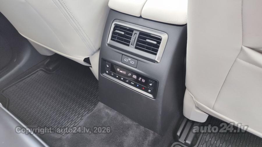 Sarkans Mazda CX-80 2025 Tartu, ar dzinēja tilpumu 3.30 L un nobraukumu 23 tūkst. km par 49990 €, foto 9 vietnē AUTOMOTO.COM.LV