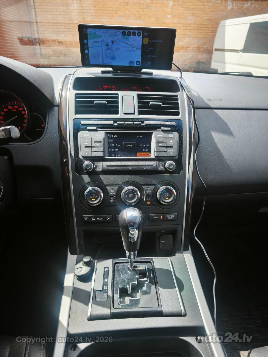 Black Mazda CX-9 2011 in Tallinn, with an engine capacity of 3.70 L and mileage of 0 thousand km for 9600 €, photo 17 on AUTOMOTO.COM.LV