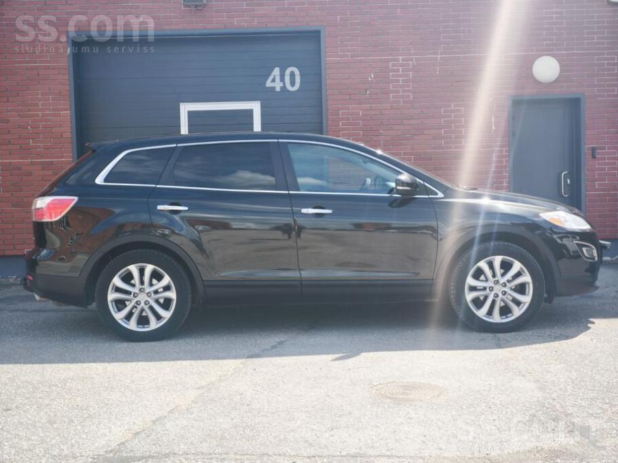 Black Mazda CX-9 2011 in Tallinn, with an engine capacity of 3.70 L and mileage of 290 thousand km for 9600 €, photo 11 on AUTOMOTO.COM.LV