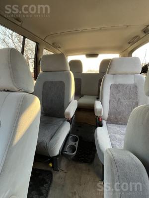 Blue Mazda MPV 1999 in Tukums, with an engine capacity of 2.50 L and mileage of 325 thousand km for 1900 €, photo 8 on AUTOMOTO.COM.LV