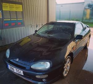 Zils Mazda MX-3 1995 Tallina, ar dzinēja tilpumu 1.80 L un nobraukumu 262 tūkst. km par 1500 €, foto 6 vietnē AUTOMOTO.COM.LV