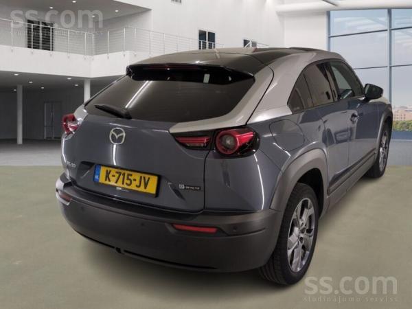 Grey Mazda MX-3 2020 in Riga, with an engine capacity of 0.00 L and mileage of 67 thousand km for 15990 €, photo 3 on AUTOMOTO.COM.LV
