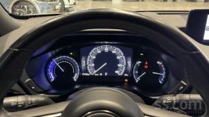 White Mazda MX-3 2022 in Riga, with an engine capacity of 0.00 L and mileage of 47 thousand km for 16500 €, photo 17 on AUTOMOTO.COM.LV