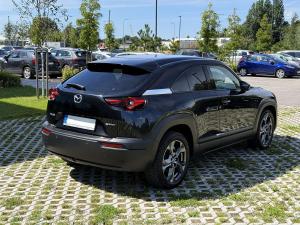 Melns Mazda MX-30 2022 Klaipėda, ar dzinēja tilpumu 0.00 L un nobraukumu 64 tūkst. km par 13600 €, foto 4 vietnē AUTOMOTO.COM.LV