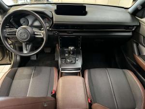 Mazda MX-30 2024 in Vilnius, with an engine capacity of 1.70 L and mileage of 26 thousand km for 23200 €, photo 14 on AUTOMOTO.COM.LV