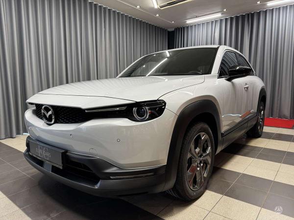 Pelēks Mazda MX-30 2021 Rīga, ar dzinēja tilpumu 0.00 L un nobraukumu 19 tūkst. km par 13990 €, foto 1 vietnē AUTOMOTO.COM.LV