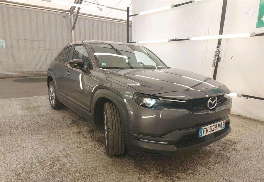 Grey Mazda MX-30 2020 in Siauliai, with an engine capacity of 0.00 L and mileage of 42 thousand km for 13500 €, photo 27 on AUTOMOTO.COM.LV