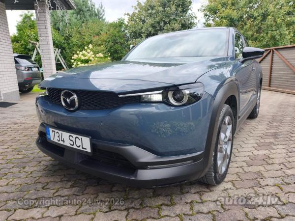 Серый Мазда MX-30 2022 в Таллин, объемом двигателя 0.00 л и пробегом 40 тыс. км за 17900 €, фото 1 на AUTOMOTO.COM.LV