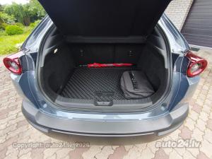 Grey Mazda MX-30 2022 in Tallinn, with an engine capacity of 0.00 L and mileage of 40 thousand km for 17900 €, photo 6 on AUTOMOTO.COM.LV