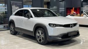 Balts Mazda MX-30 2022 Mārupe, ar dzinēja tilpumu 0.00 L un nobraukumu 47 tūkst. km par 16500 €, foto  vietnē AUTOMOTO.COM.LV