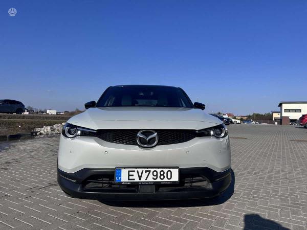 Balts Mazda MX-30 2021 Klaipėda, ar dzinēja tilpumu 0.00 L un nobraukumu 46 tūkst. km par 12900 €, foto 5 vietnē AUTOMOTO.COM.LV