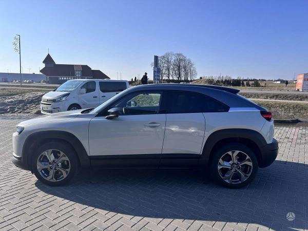 Balts Mazda MX-30 2021 Klaipėda, ar dzinēja tilpumu 0.00 L un nobraukumu 46 tūkst. km par 12900 €, foto 7 vietnē AUTOMOTO.COM.LV