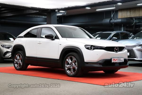 Balts Mazda MX-30 2022 Tallina, ar dzinēja tilpumu 0.00 L un nobraukumu 45 tūkst. km par 14995 €, foto 1 vietnē AUTOMOTO.COM.LV