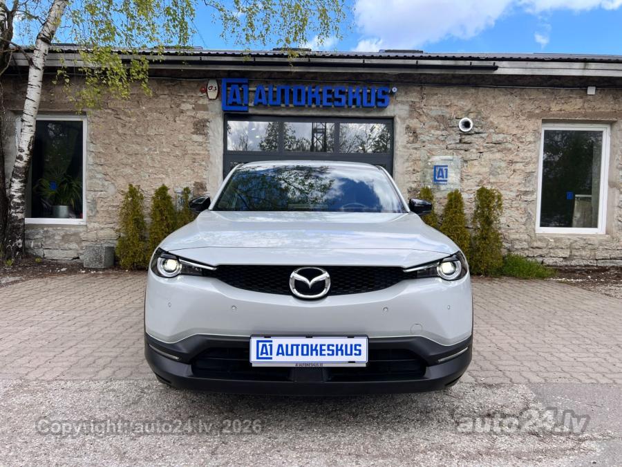 Balts Mazda MX-30 2023 Tallina, ar dzinēja tilpumu 0.00 L un nobraukumu 47 tūkst. km par 16990 €, foto 8 vietnē AUTOMOTO.COM.LV