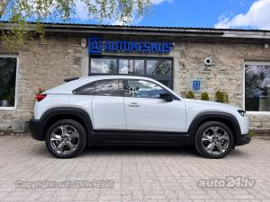 Balts Mazda MX-30 2023 Tallina, ar dzinēja tilpumu 0.00 L un nobraukumu 47 tūkst. km par 16990 €, foto 12 vietnē AUTOMOTO.COM.LV