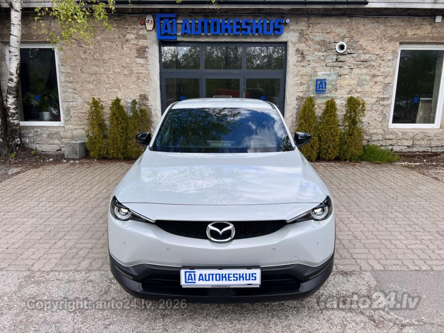 Balts Mazda MX-30 2023 Tallina, ar dzinēja tilpumu 0.00 L un nobraukumu 47 tūkst. km par 16990 €, foto 20 vietnē AUTOMOTO.COM.LV