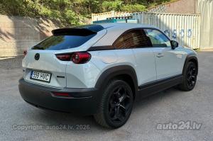 Balts Mazda MX-30 2020 Tallina, ar dzinēja tilpumu 0.00 L un nobraukumu 80 tūkst. km par 10900 €, foto 3 vietnē AUTOMOTO.COM.LV