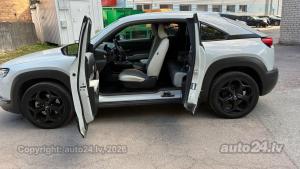 Balts Mazda MX-30 2020 Tallina, ar dzinēja tilpumu 0.00 L un nobraukumu 80 tūkst. km par 10900 €, foto 7 vietnē AUTOMOTO.COM.LV