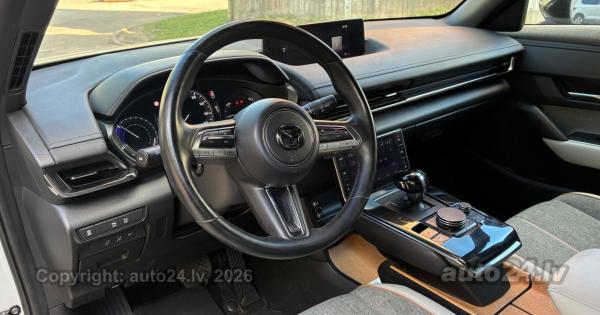 Balts Mazda MX-30 2020 Tallina, ar dzinēja tilpumu 0.00 L un nobraukumu 80 tūkst. km par 10900 €, foto 10 vietnē AUTOMOTO.COM.LV