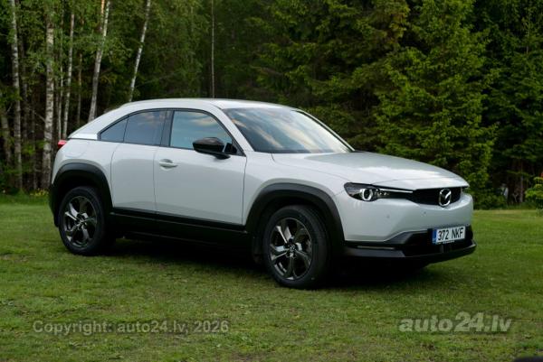 Balts Mazda MX-30 2020 Kerdla, ar dzinēja tilpumu 0.00 L un nobraukumu 104 tūkst. km par 13200 €, foto 4 vietnē AUTOMOTO.COM.LV