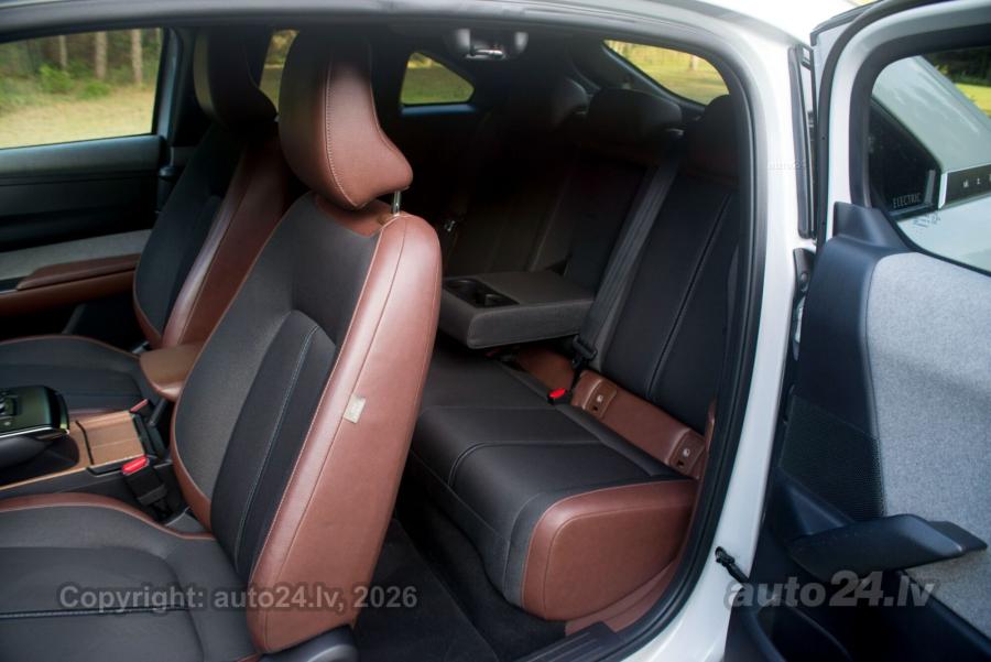 Balts Mazda MX-30 2020 Kerdla, ar dzinēja tilpumu 0.00 L un nobraukumu 104 tūkst. km par 13200 €, foto 14 vietnē AUTOMOTO.COM.LV