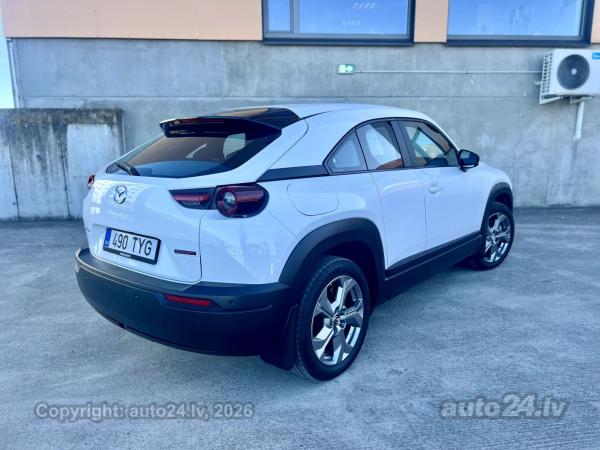 Balts Mazda MX-30 2021 Tallina, ar dzinēja tilpumu 0.00 L un nobraukumu 27 tūkst. km par 15399 €, foto 3 vietnē AUTOMOTO.COM.LV