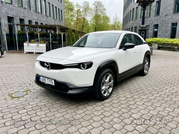 Белый Мазда MX-30 2021 в Таллин, объемом двигателя 0.00 л и пробегом 27 тыс. км за 14900 €, фото 1 на AUTOMOTO.COM.LV