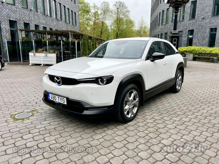 Белый Мазда MX-30 2021 в Таллин, объемом двигателя 0.00 л и пробегом 27 тыс. км за 14900 €, фото 1 на AUTOMOTO.COM.LV