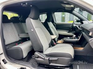 Белый Мазда MX-30 2021 в Таллин, объемом двигателя 0.00 л и пробегом 27 тыс. км за 14900 €, фото 21 на AUTOMOTO.COM.LV